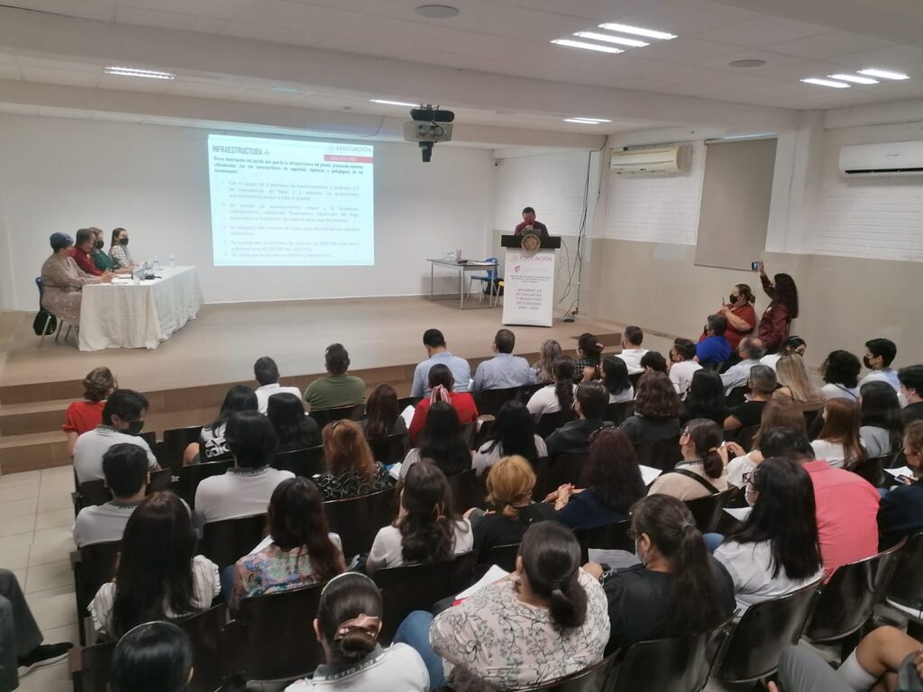 Director del CETIS 107 en Culiacán presenta su informe de rendición de ...