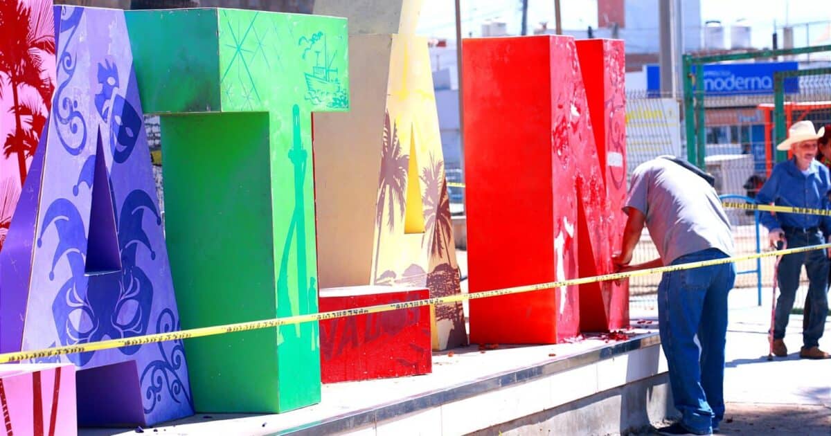 Adjuntos en la nota: Monumento a la pulmonía 4 | Línea Directa